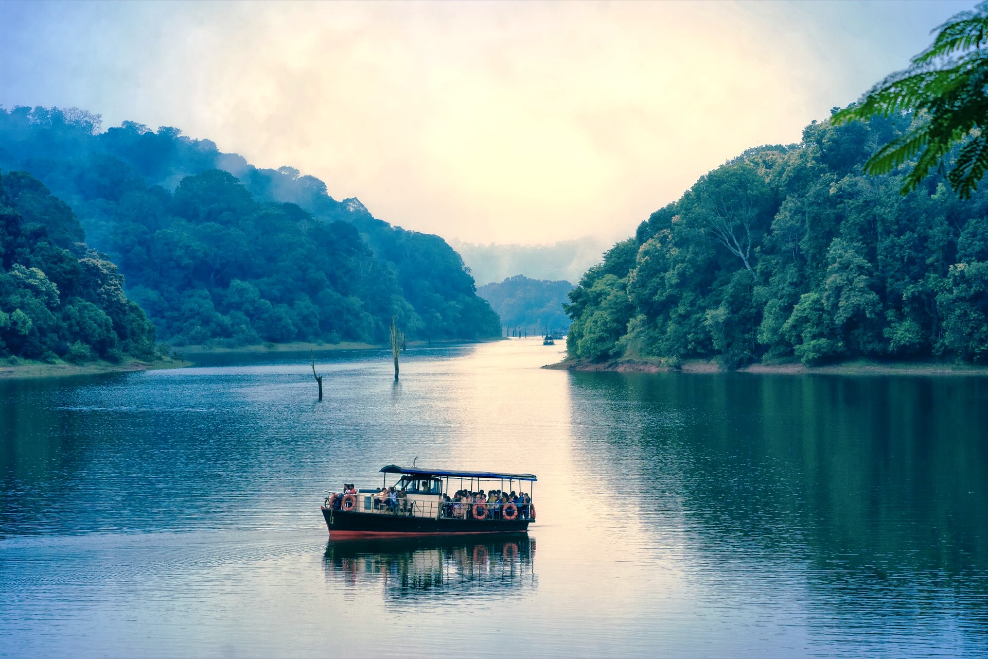 Top 10 Places to Visit in Kerala - Tusk Travel Top 10 Places to Visit in Kerala - Tusk Travel
