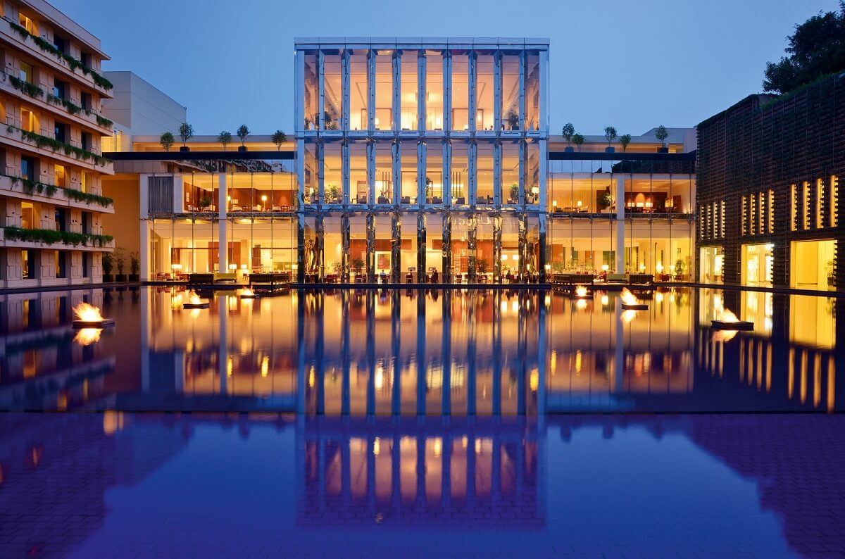 Explore Gurgaon's Luxurious Resorts With 17 Best Hotels & Price