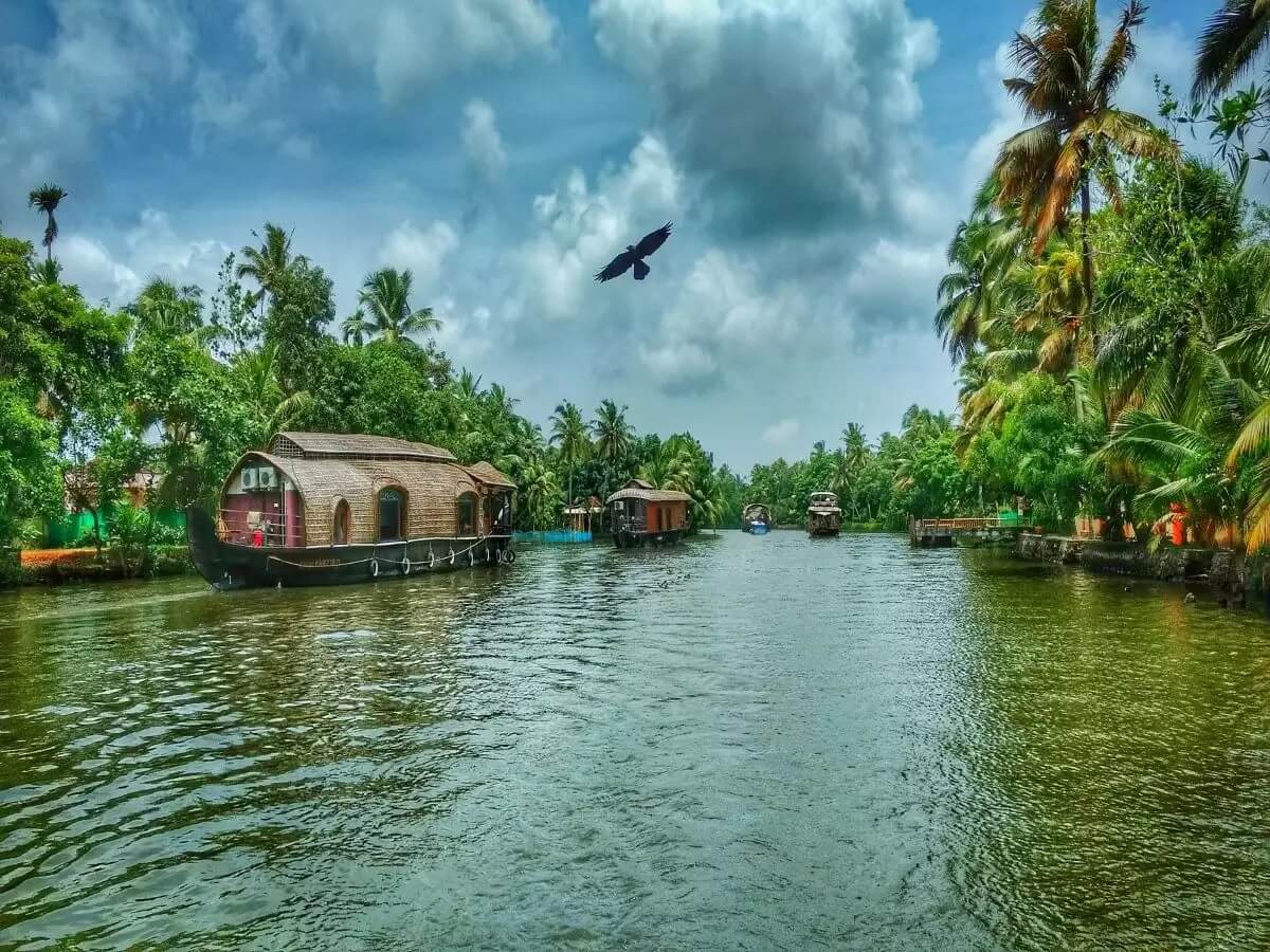 Top 15 Places to Explore Backwaters in India