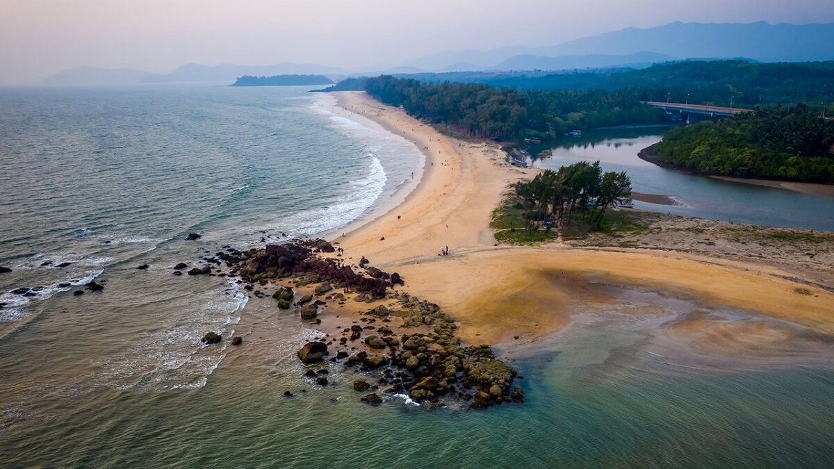 Baga Beach Goa 2026 – Best Travel Guide & Tips